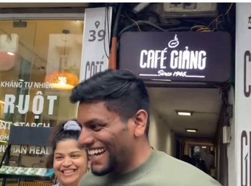 Mr. Jone and his wife came to Vietnam from India. They really enjoyed ...